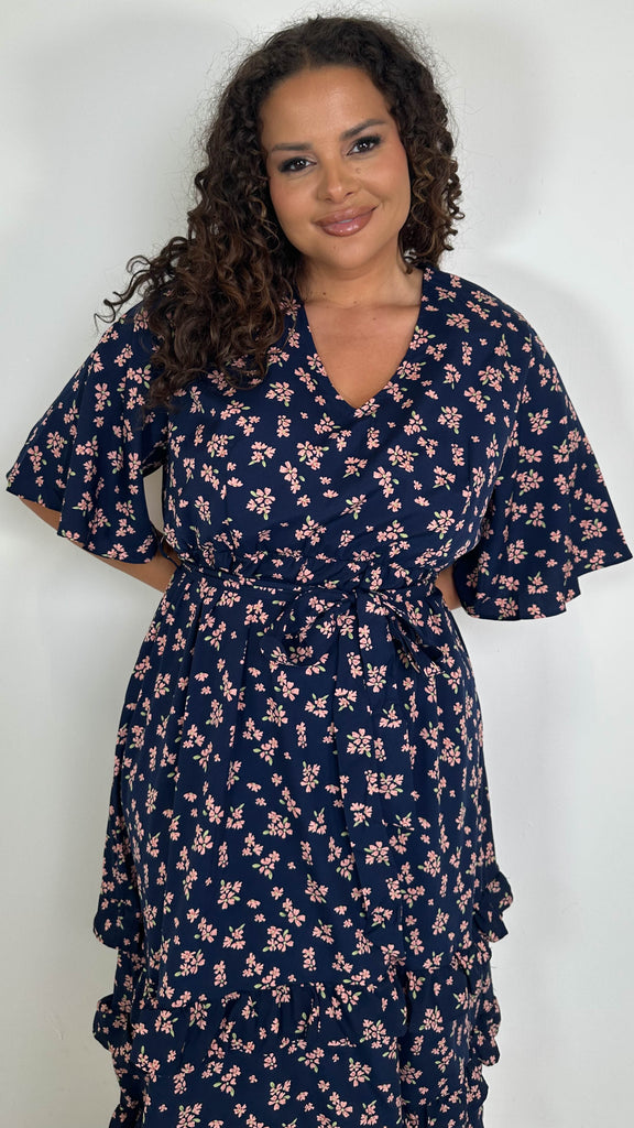 CurveWow V-Neck Ruffle Hem Floral Maxi Dress Navy Ditsy – Curvewow