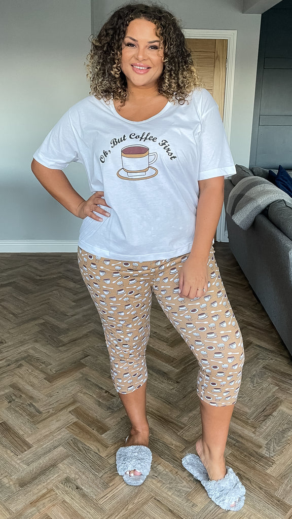 CurveWow 'Coffee' Printed Cropped Leg Pyjama Set – Curvewow